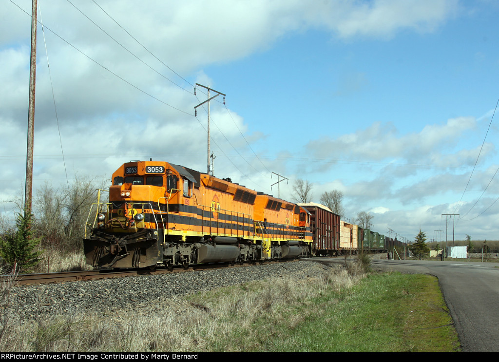 PNWR 3053 with a Southbound